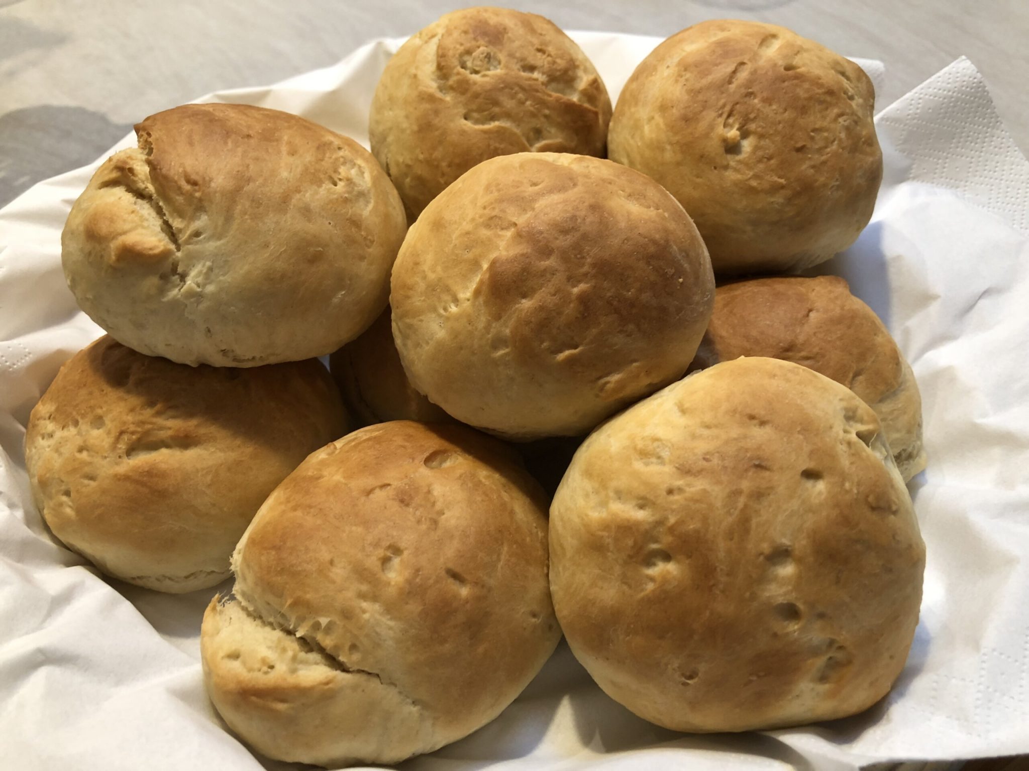 Hjemmebagte boller uden æg – mine-madopskrifter.dk